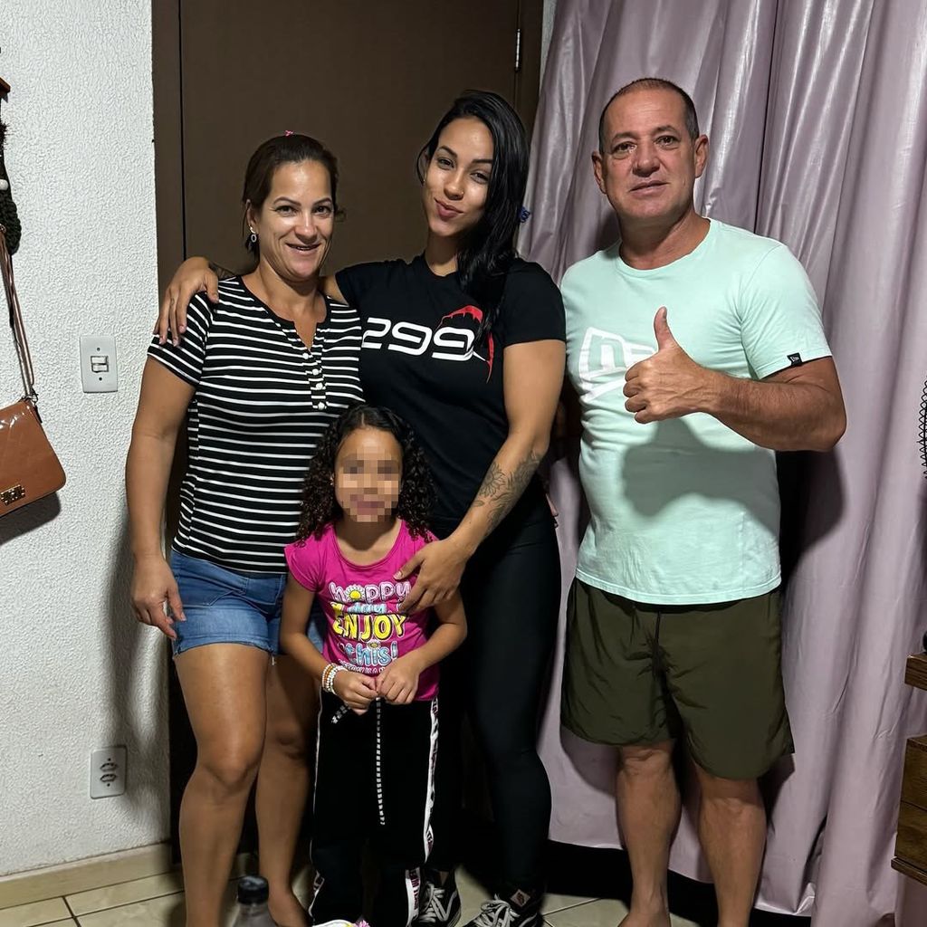 Doble tragedia en Brasil: la influencer Karla Thaynnara fallece en un ...