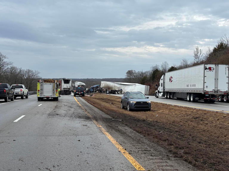 Update: Fatal accident closes Western Kentucky Parkway