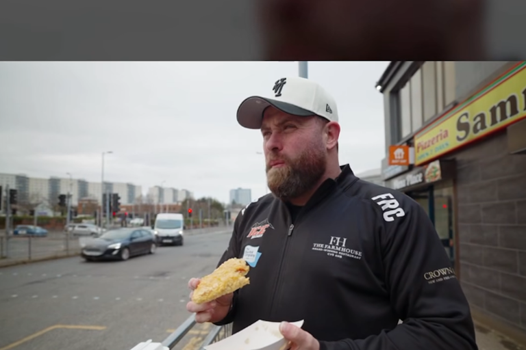 UK food reviewer slates pizza crunch during Glasgow visit but gets ...