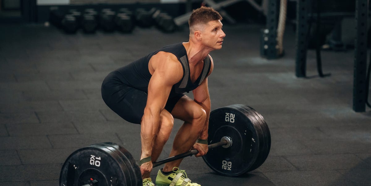 The deadlift strength standards for men in their 40s — from beginner to ...