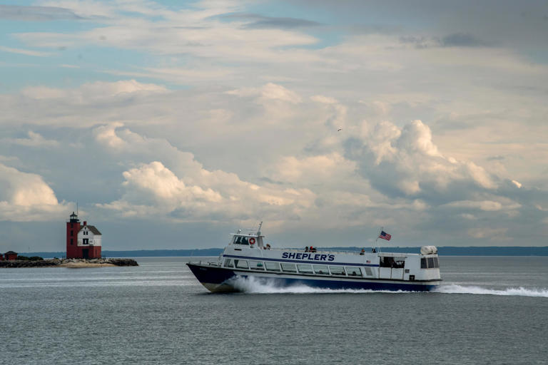 House OKs bill giving Mackinac Island authority over ferry fees