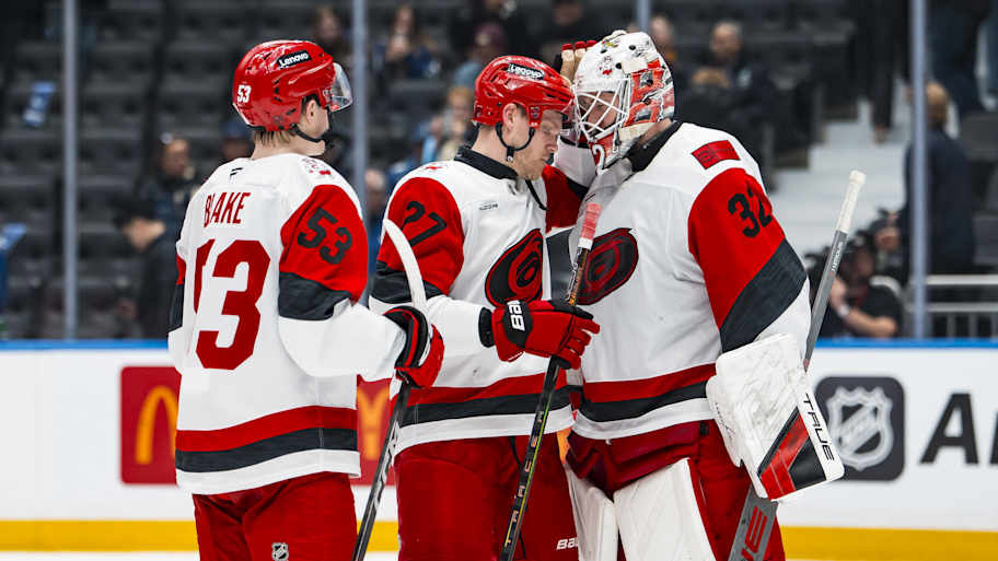 Hurricanes owner agrees to sell minority stake at record valuation