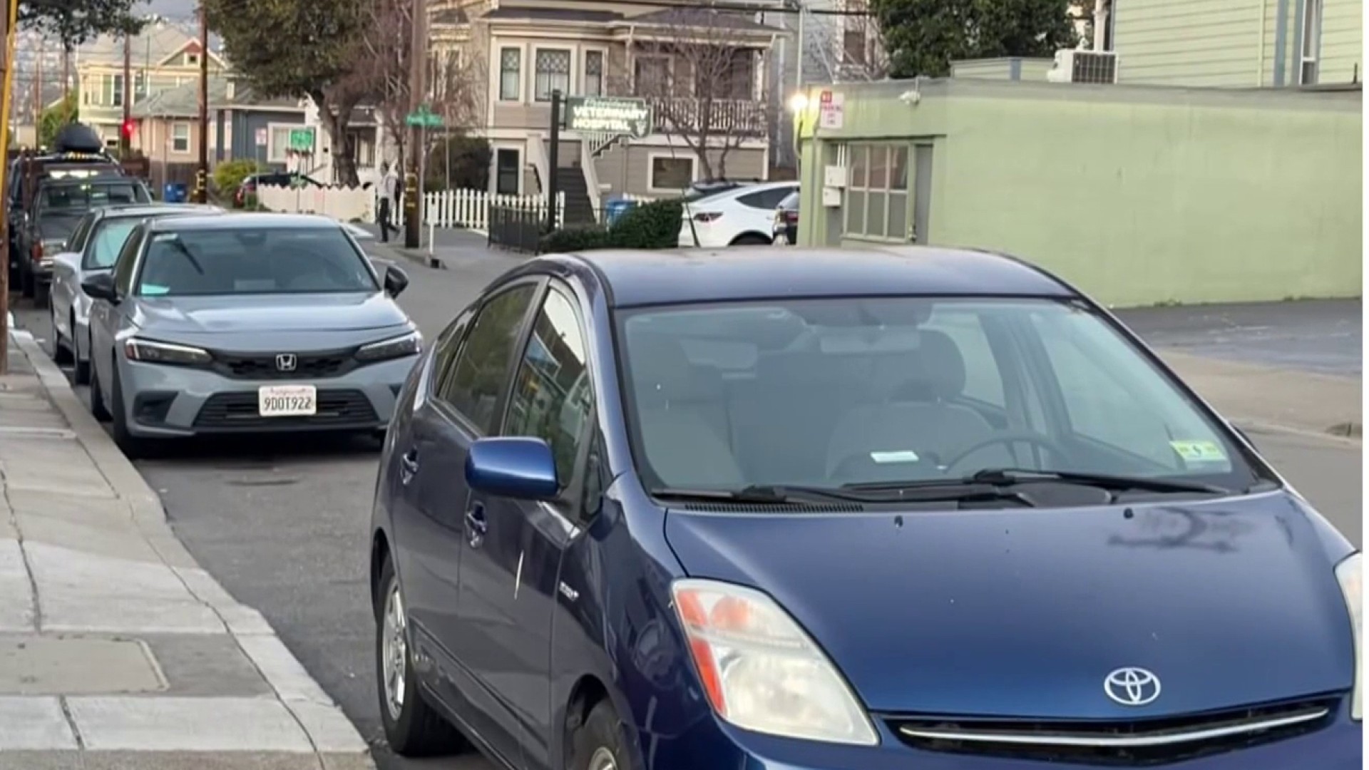 Alameda police investigate recent spike in car break-ins, vandalism