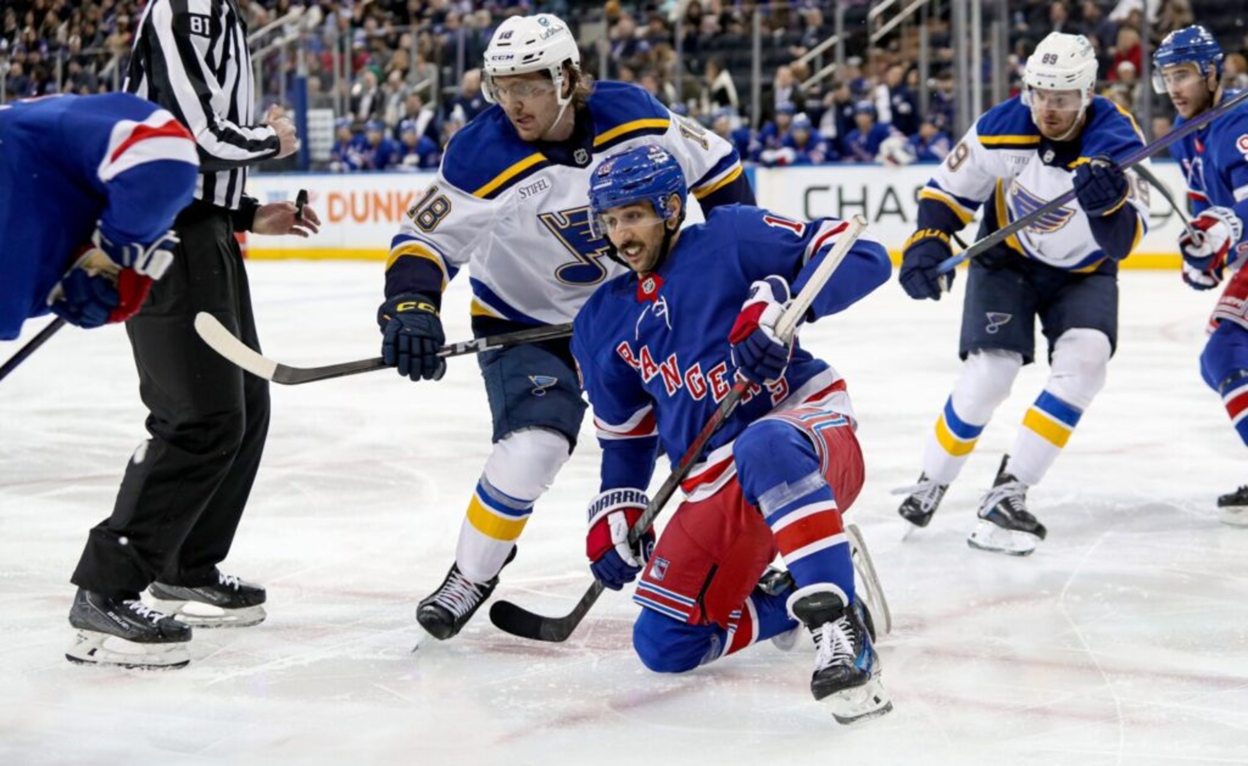 NHL rumors: Three potential packages for Robert Thomas and latest on ...