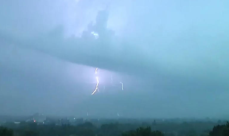 Protect yourself now: Wind and hail safety tips before severe weather ...