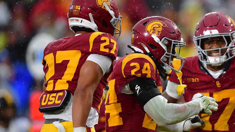 Alex Graham's dramatic transformation turns heads at USC spring ball