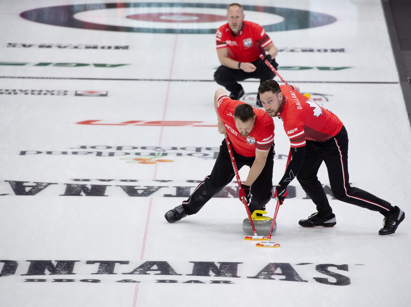 Gushue rides wave of hometown support to undefeated record in Brier ...