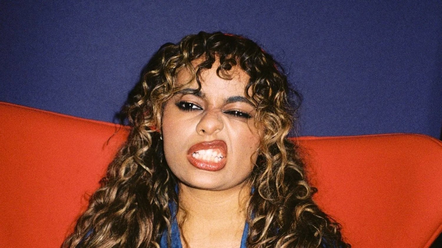 Bella Kay announces EU/UK headlining tour and US headlining shows