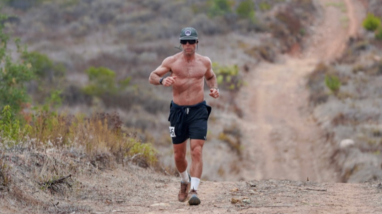 A 48-year-old CEO shares the exact morning routine and training regimen ...
