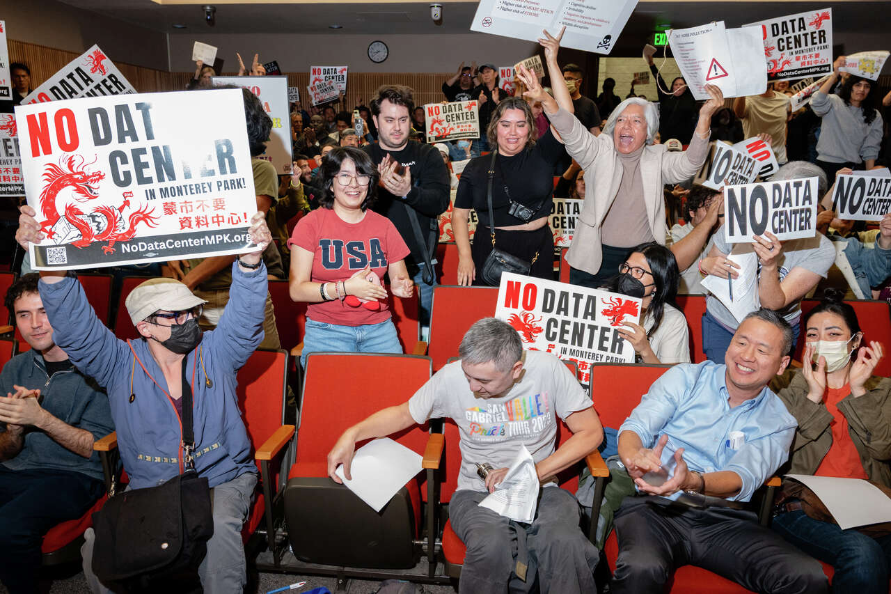 Calif. residents dubbed 'uninformed mob' win triple victory in data ...