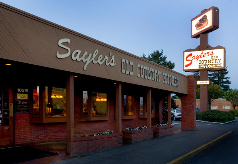 10 old-timey restaurants in Oregon that locals say serve some of the ...