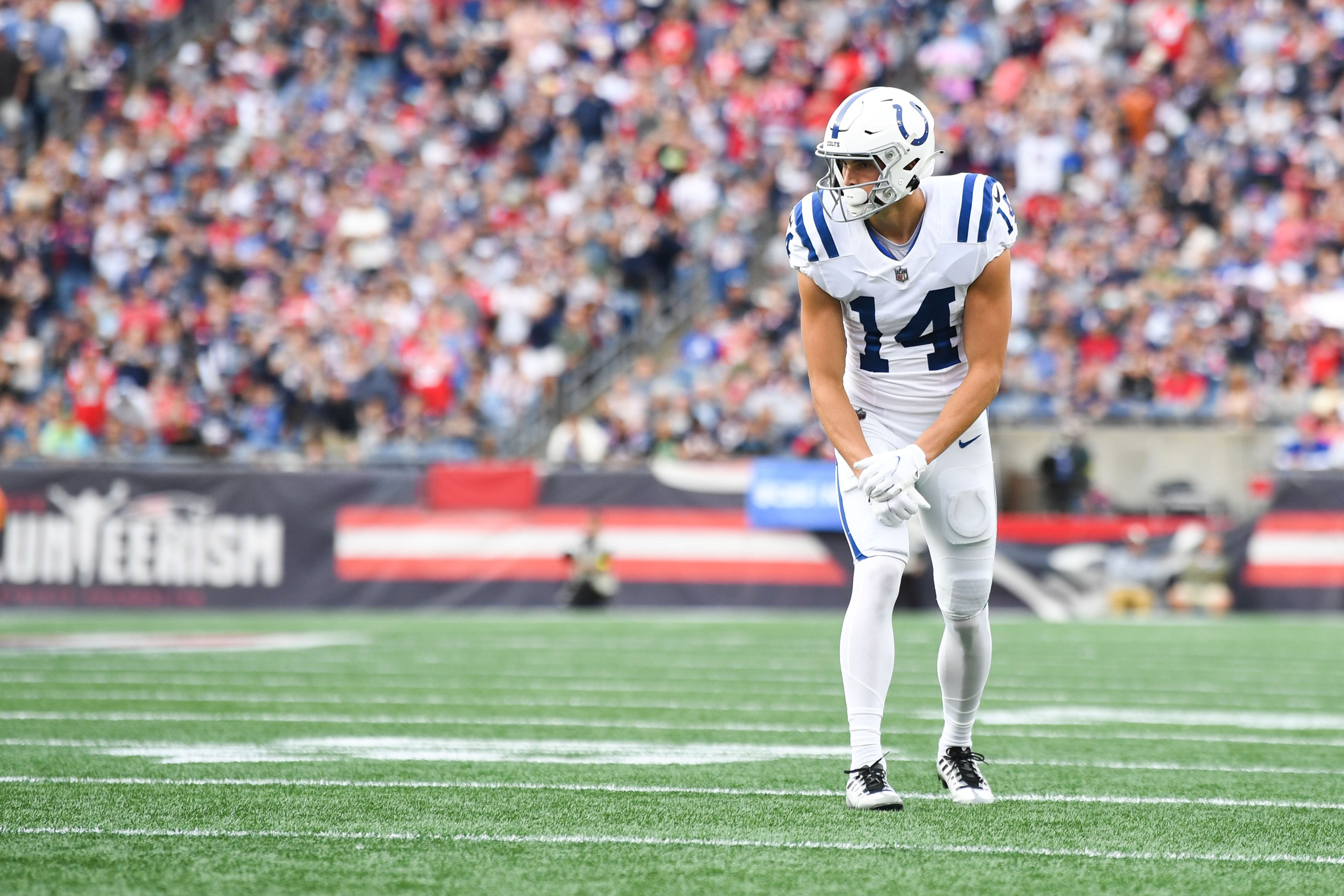 Patriots reportedly will be in strong pursuit of Colts FA wideout Alec ...