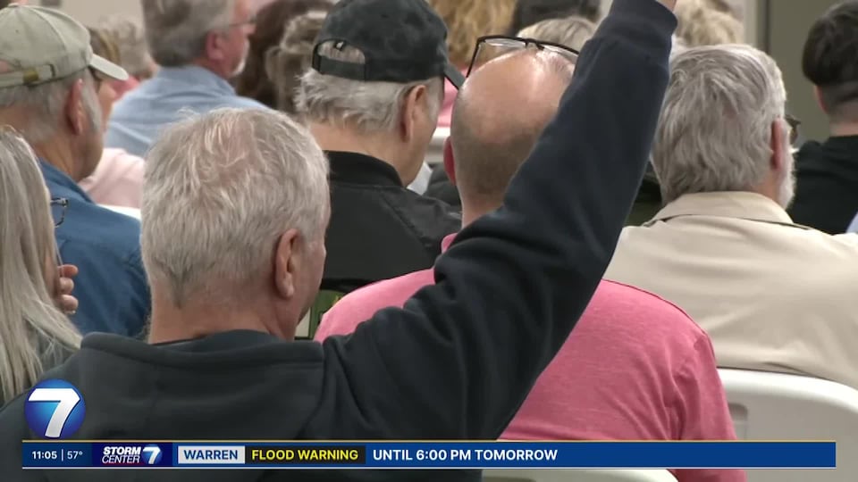 Community gathers to share concerns, learn about data center plans in ...