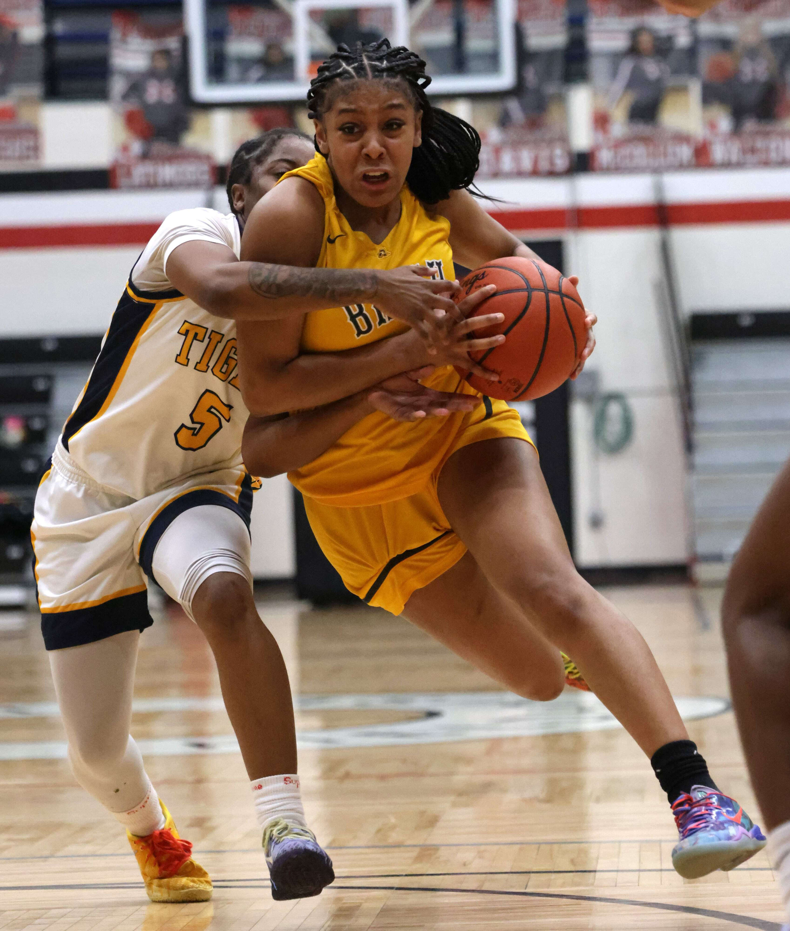 OHSAA girls basketball tournament scoreboard and standouts from ...