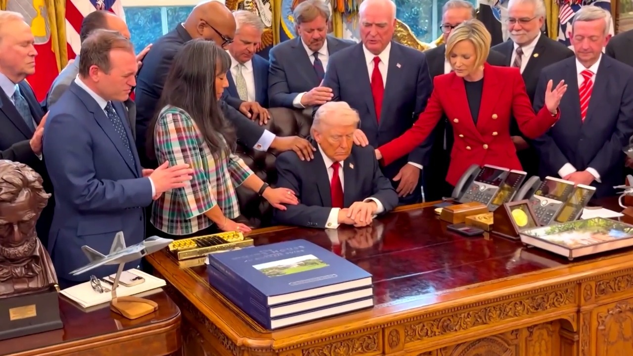 Watch: Pastors gather at White House, pray for divine wisdom for Trump