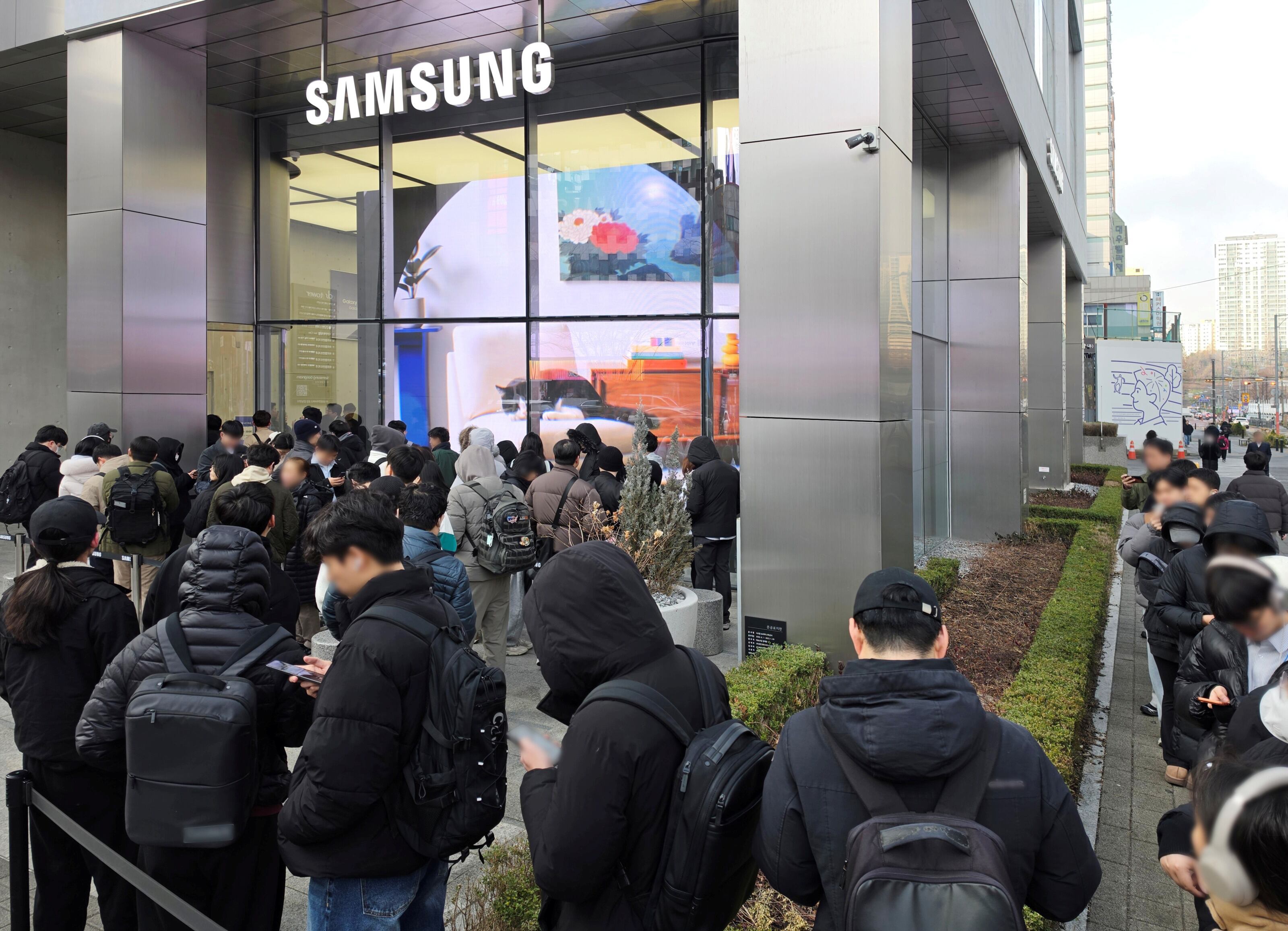 Samsung Galaxy S26 series sets pre-sale record with 1.35M units