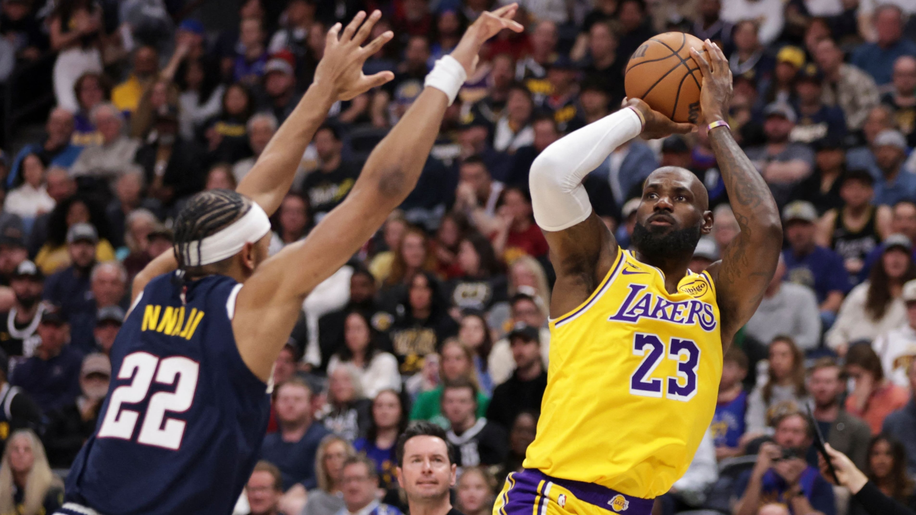 LeBron James surpasses Kareem Abdul-Jabbar in NBA field goals