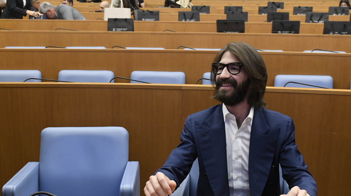 Leonardo Maria Del Vecchio: vicini a concordare un prezzo con i miei ...
