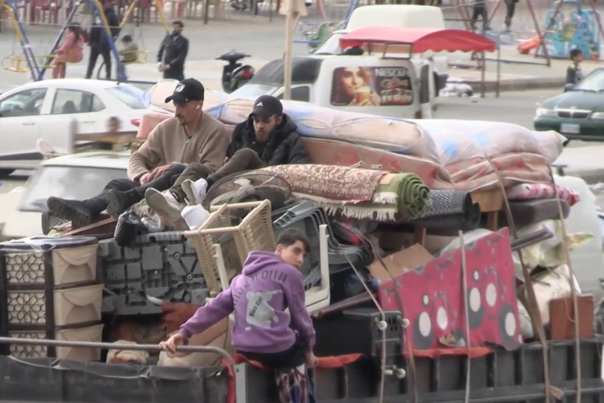 Southern Lebanon residents flee as Israel pounds Beirut with bombs