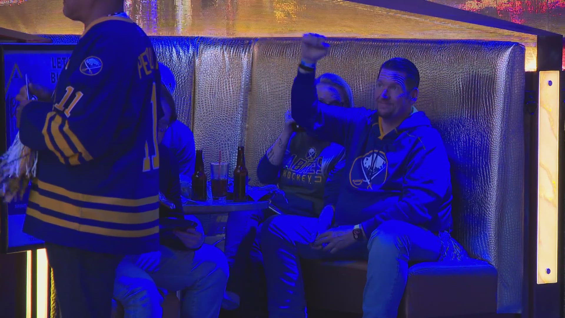Sabres fans watch game with Buffalo hockey legends