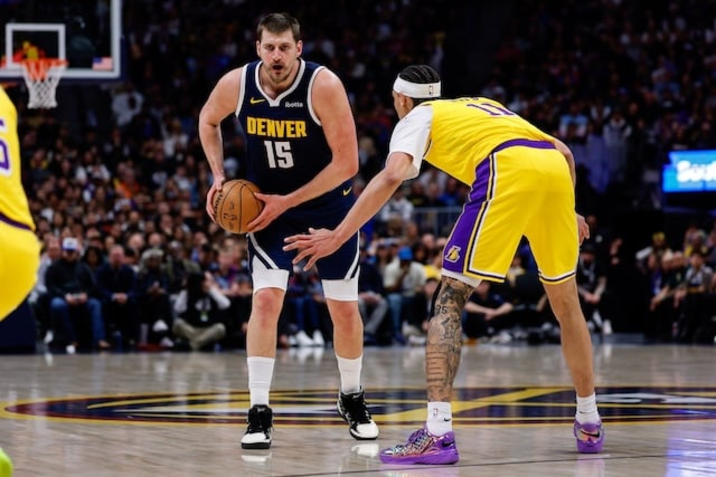 Lakers snap winning streak as comeback attempt falls short vs. Nuggets