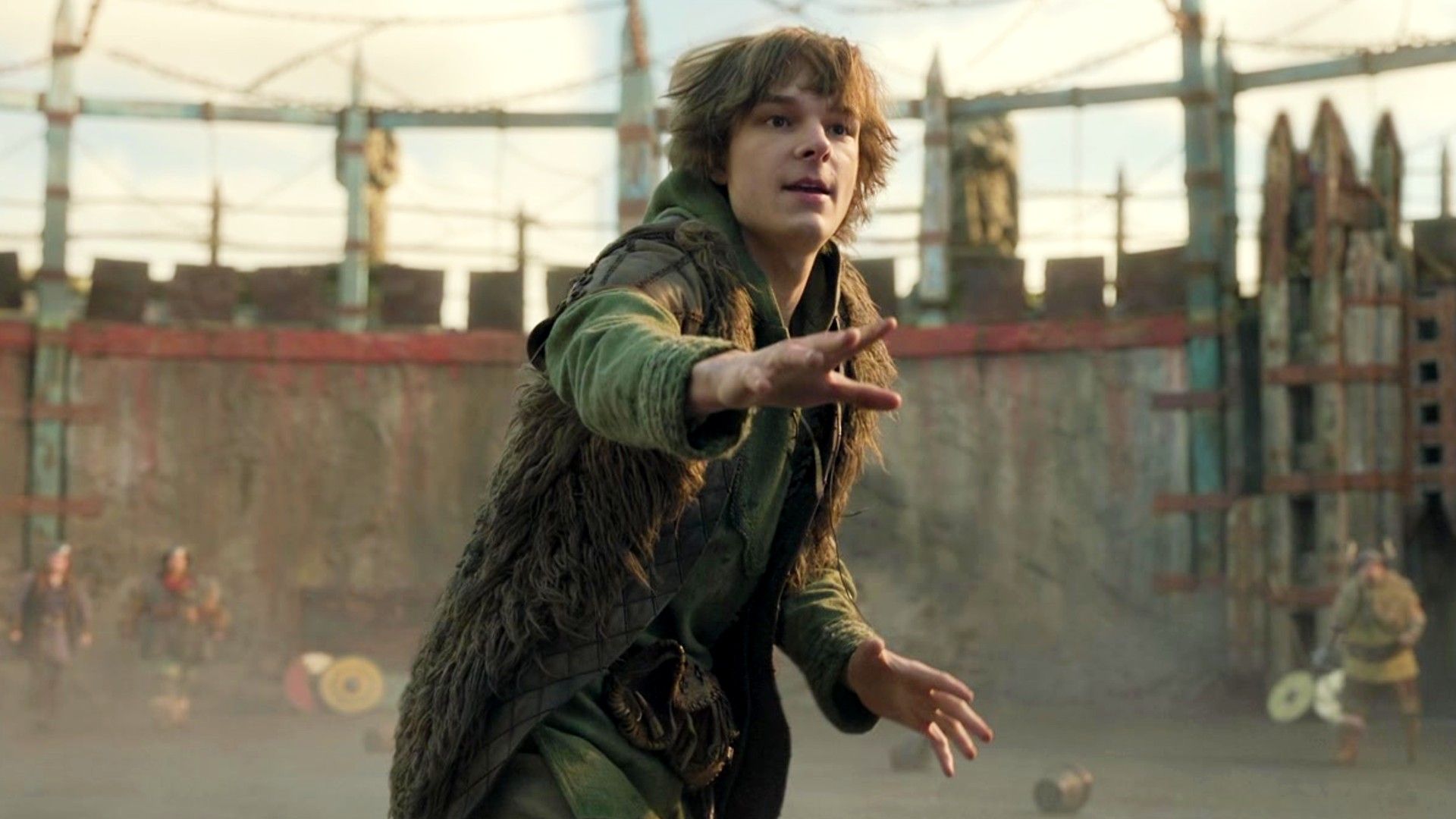 Hiccup’s fire sword finally unveiled in new How to Train Your Dragon 2 ...