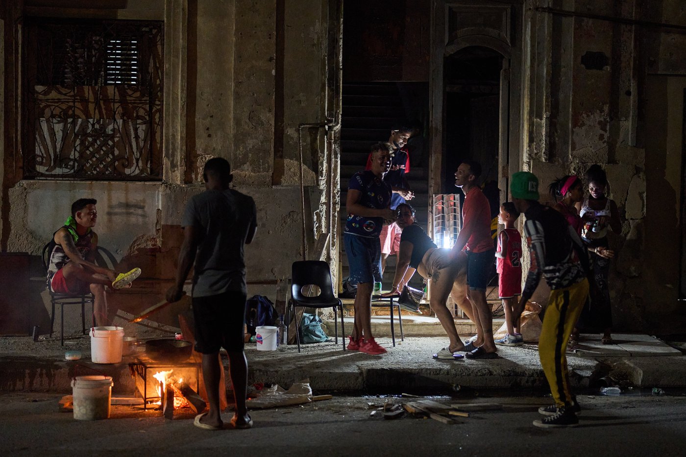 Power slowly being restored in western Cuba as crews work at damaged plant