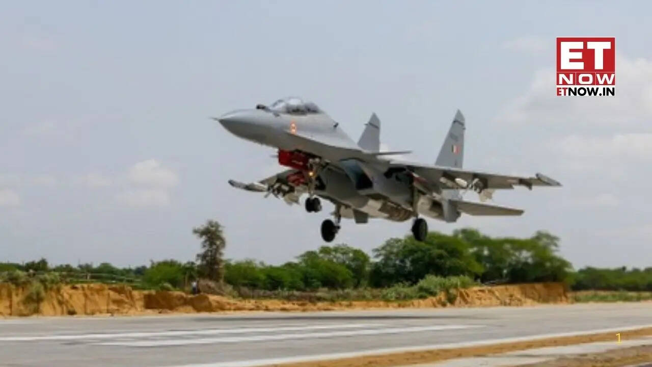 Lost radar contact: 2 pilots killed in Sukhoi-30 fighter jet crash in ...
