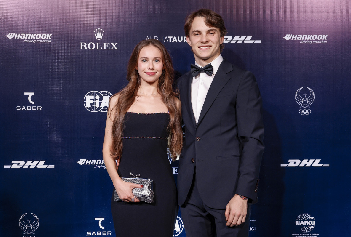 Discover Lily Zneimer: Oscar Piastri's girlfriend's age, career, and ...