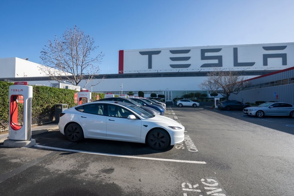 Tesla's Europe registrations rise 10% in February despite sales drops ...