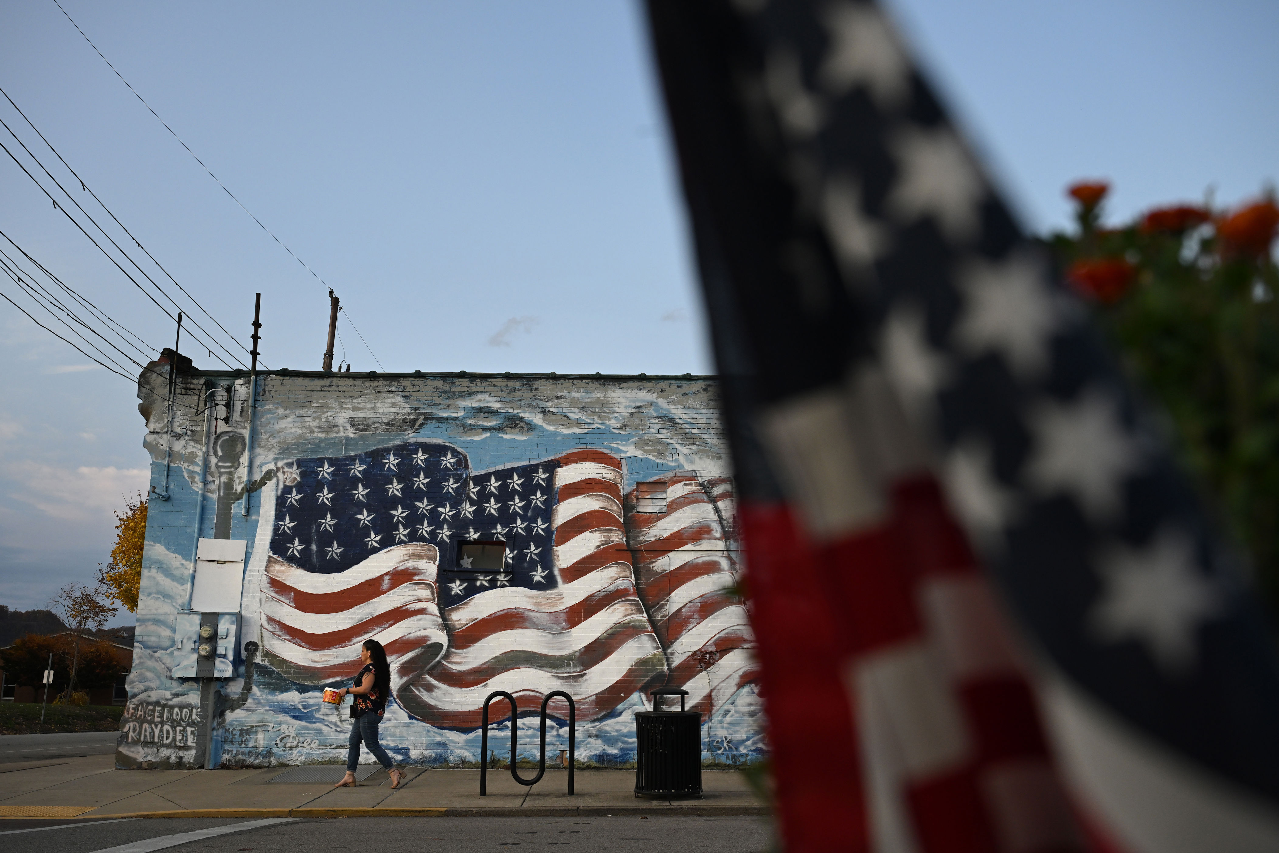 US was only country in a worldwide survey to say most fellow citizens ...