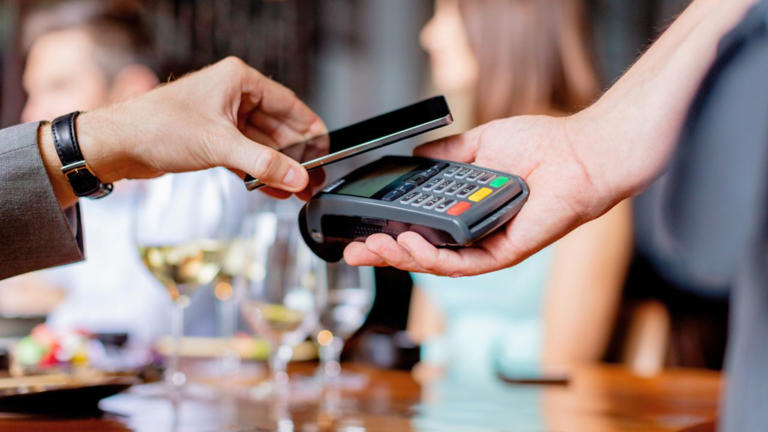 My estranged family tried to ‘dine and dash' on our reconciliation ...