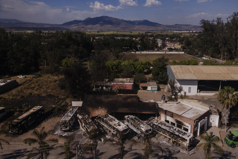 One town's day of terror after the killing of Mexican cartel boss 'El ...