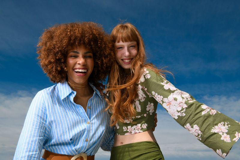 10 traits of women who create their own happiness