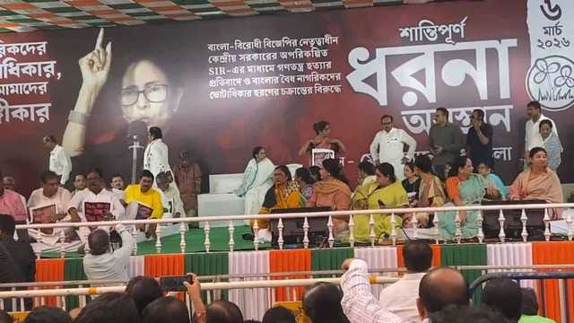 Mamata begins sit-in protest against voter roll deletions in Bengal