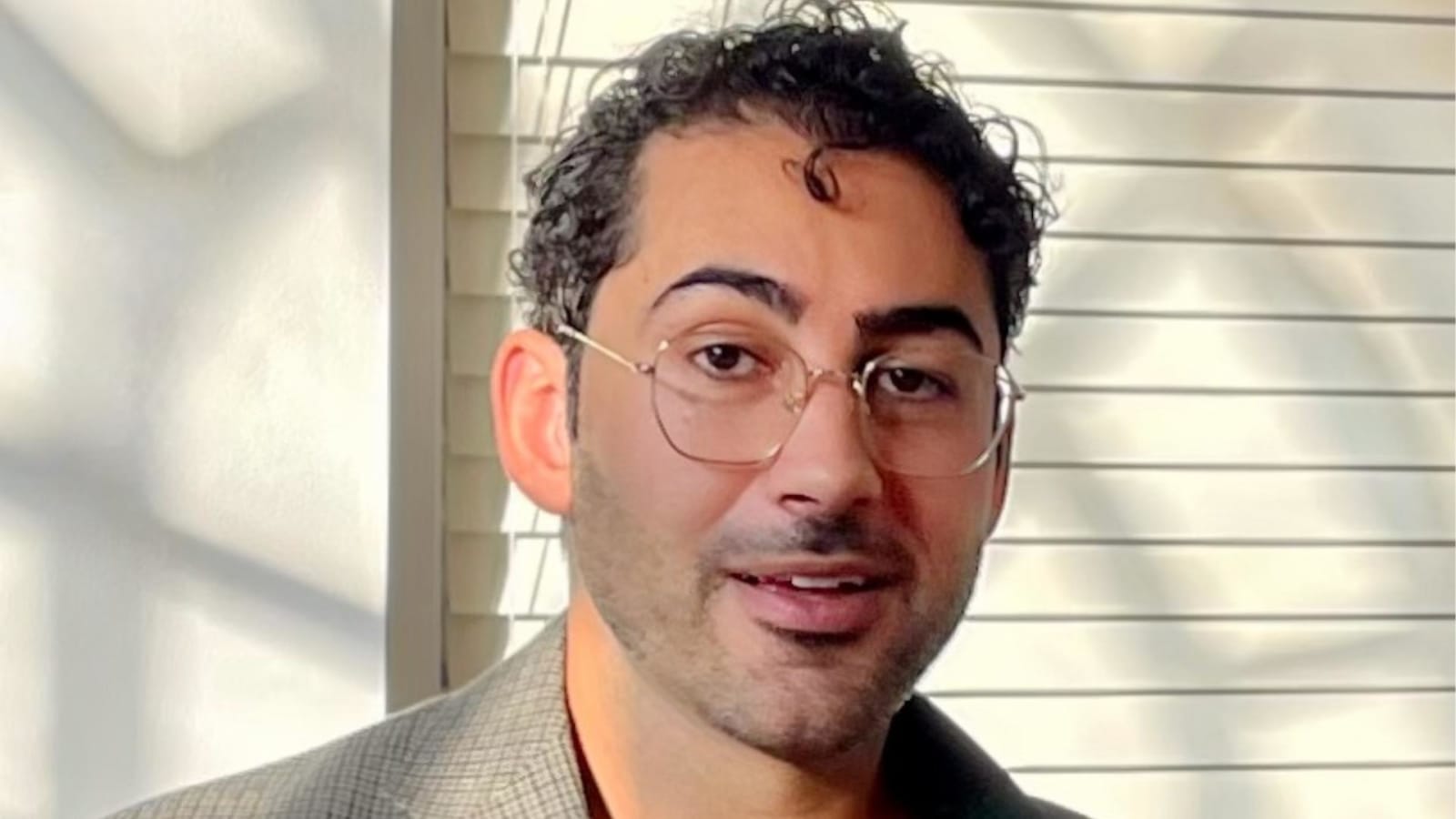 Palestinian activist beats deportation despite controversial 'kill Jews ...