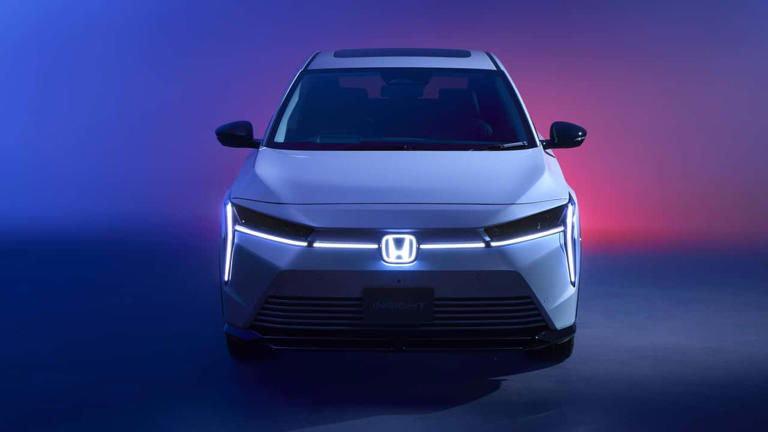 The Honda Insight is back, and it's fully electric