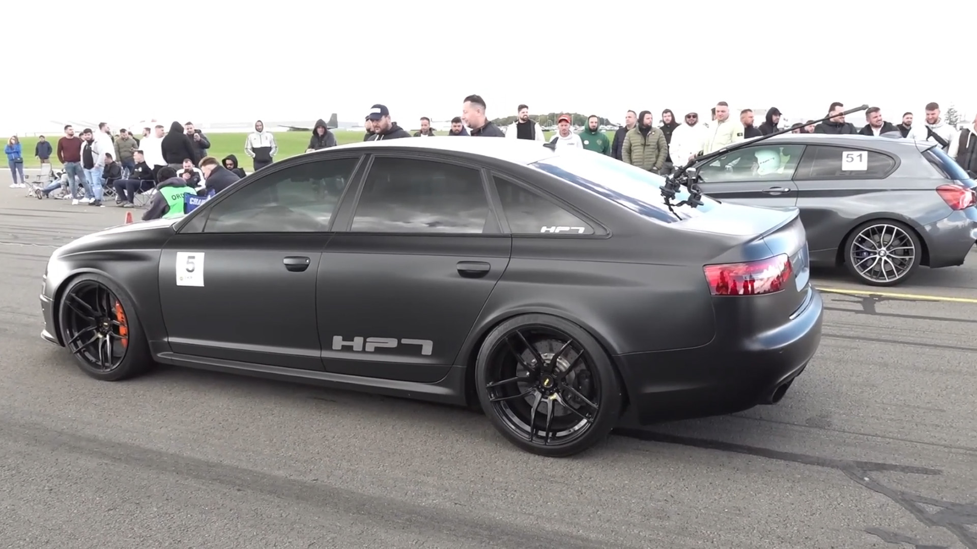 Can BMW 1 Series beat tuned Audi RS6 in drag race?