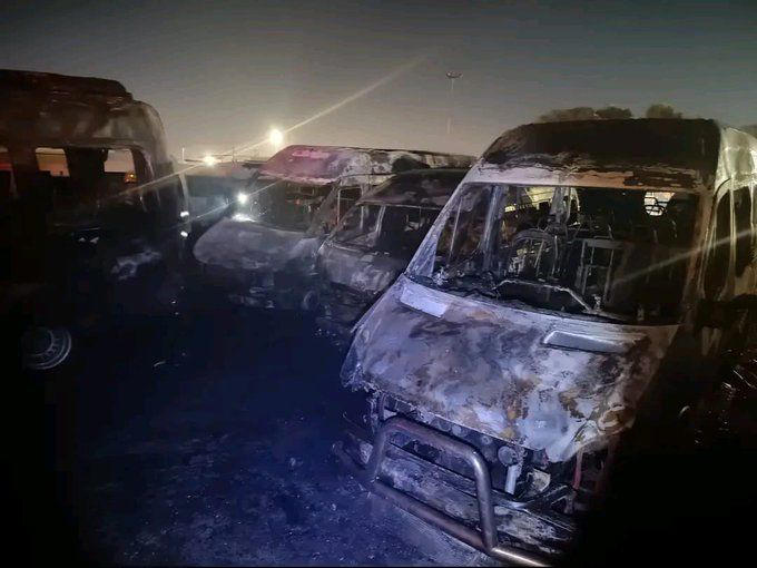 Nine taxis torched at Nyanga taxi rank in Cape Town [photos]