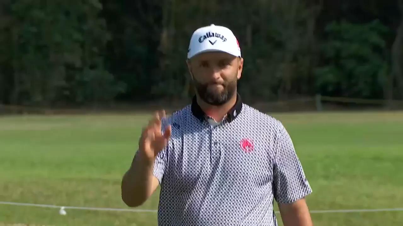 Jon Rahm flexes his muscles at LIV Hong Kong