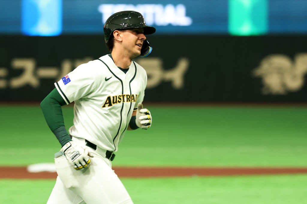 Robbie Perkins called out after viral WBC handshake refusal