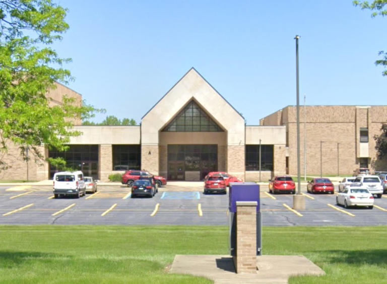 Indiana teacher sparks fury after telling 5th-grade students they’re ...