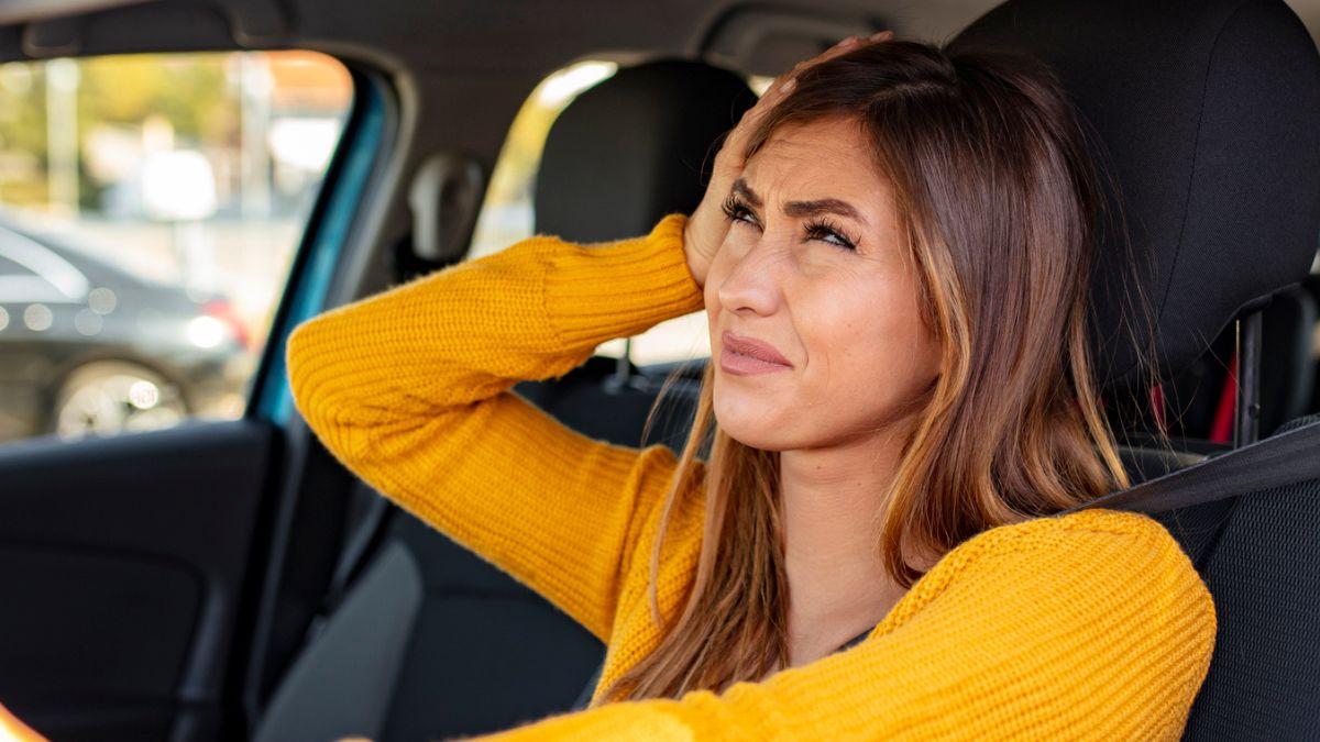 15 bad driving habits that cost you big