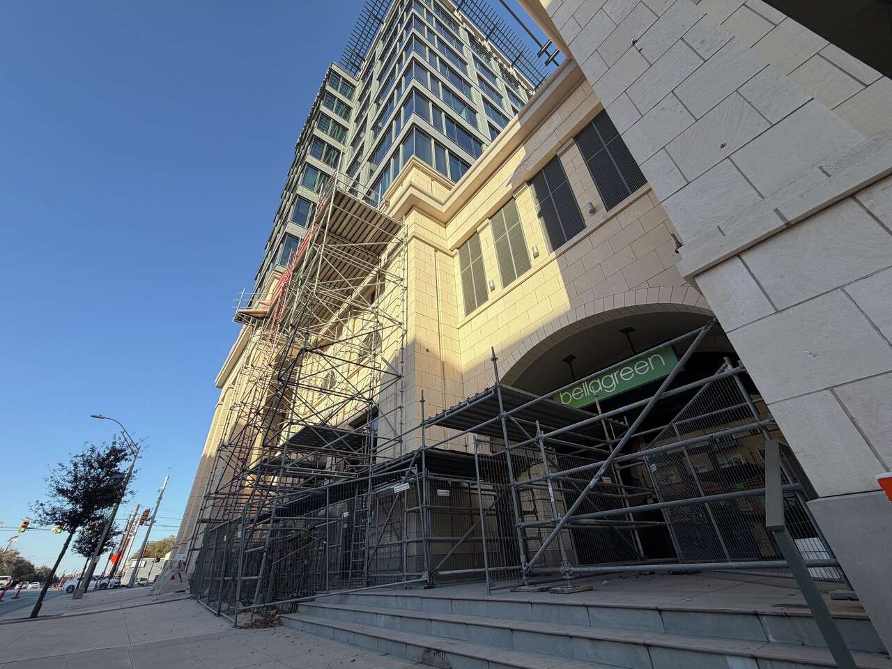 After years, scaffolding finally coming down at Broadway building