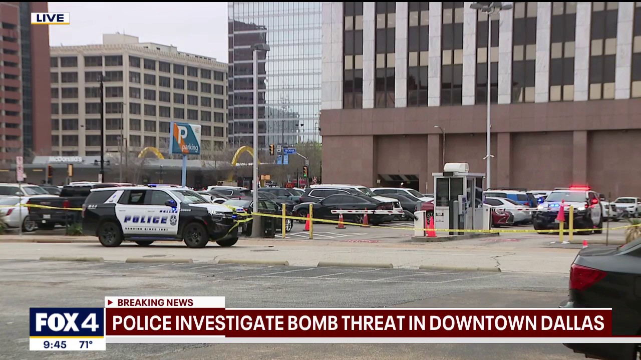 Police investigate bomb threat in downtown Dallas