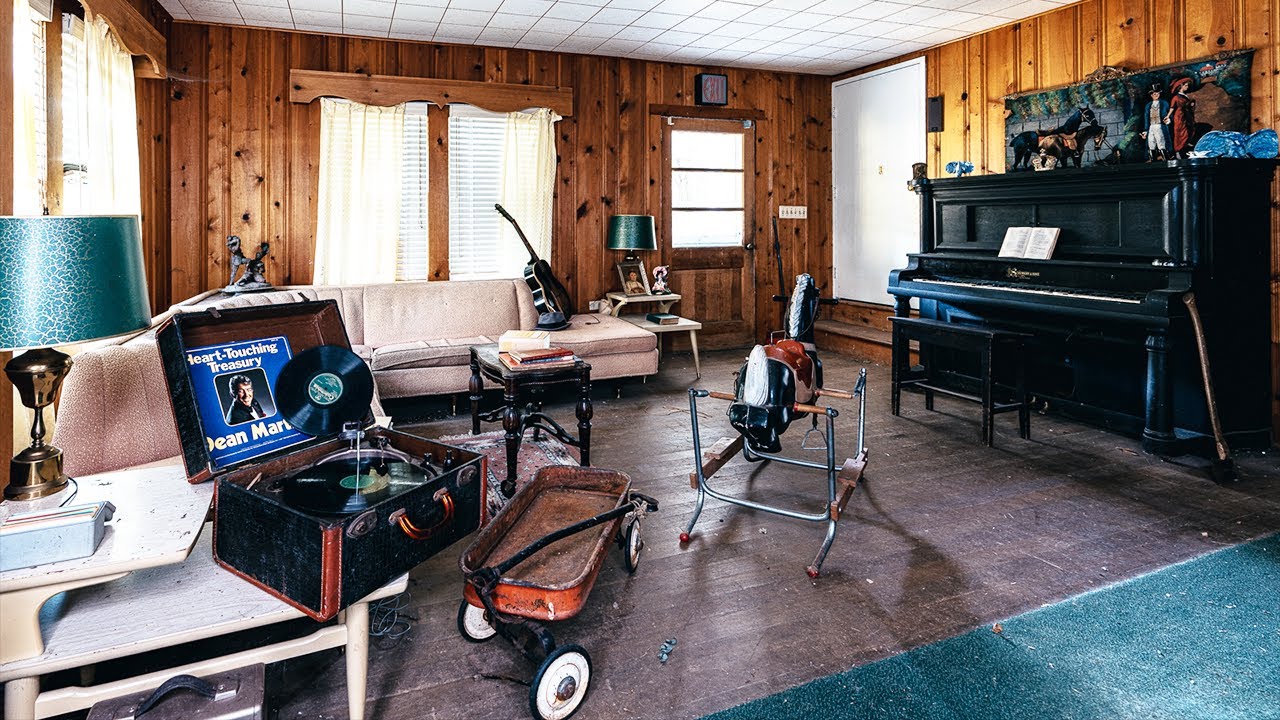 Abandoned grandma's home, we found everything inside, car left behind