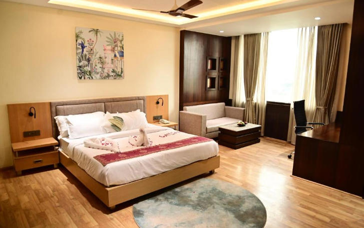 10 best 4 star hotels in Indore with modern amenities, great reviews ...