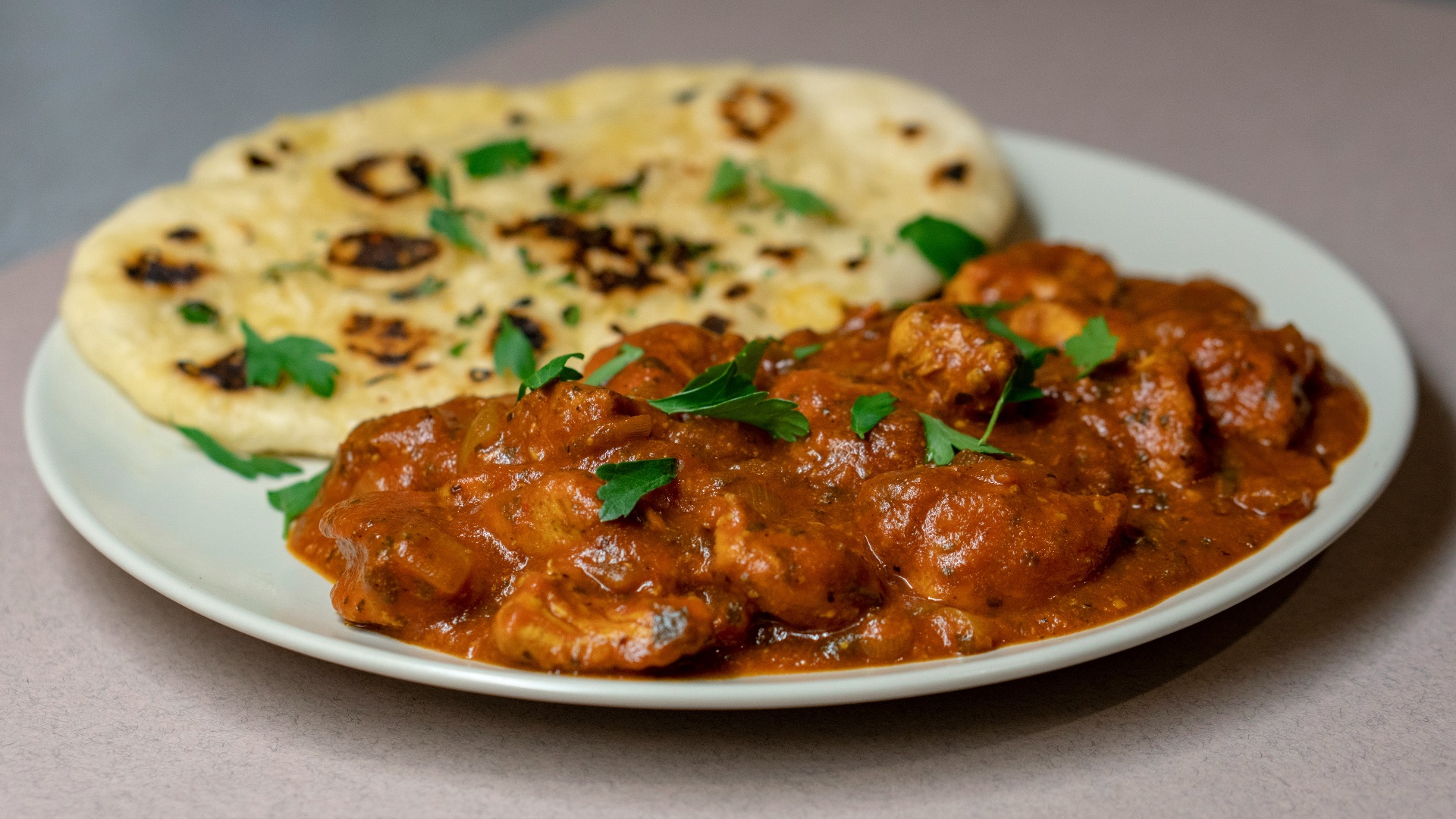 10 reasons it's better to eat with your hands & 10 it's best to use ...