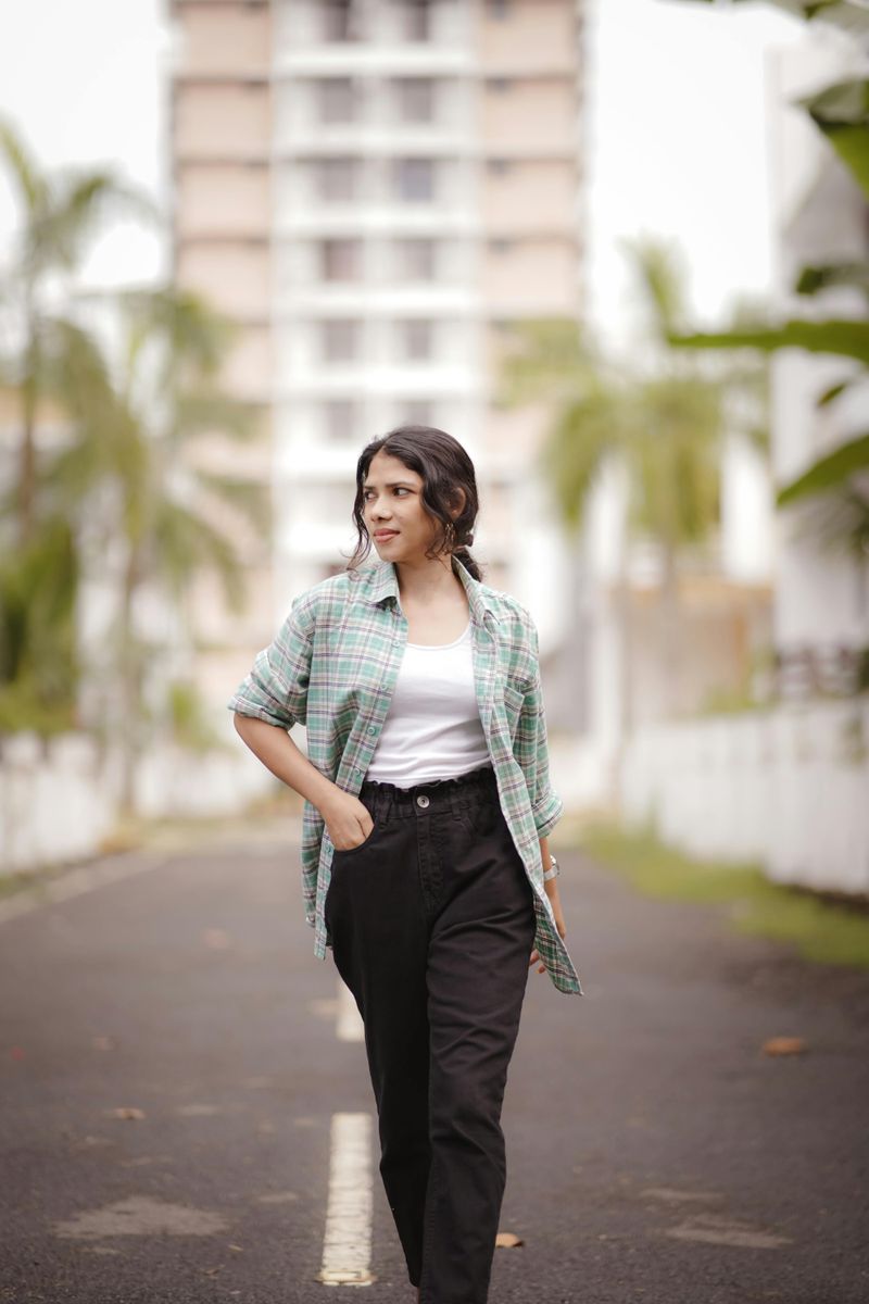 What walking fast might say about you: 11 psychological traits