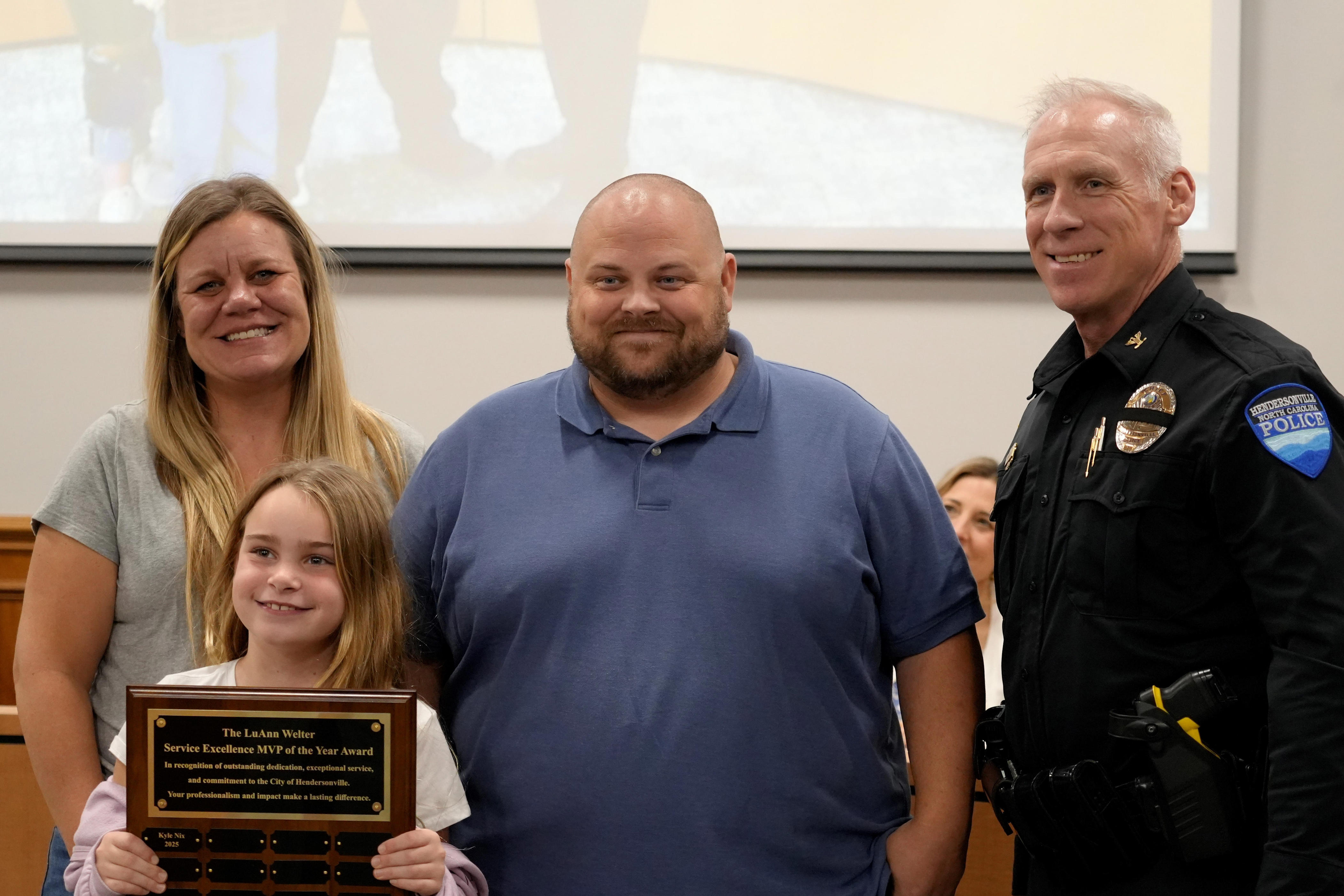 City MVP award goes to police officer who helped family on street